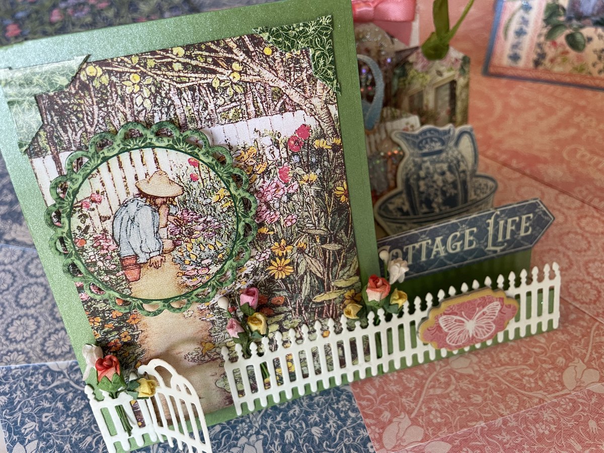 Side-Step Cards use G45 Cottage Life Continuing Stair-Step Cards Series